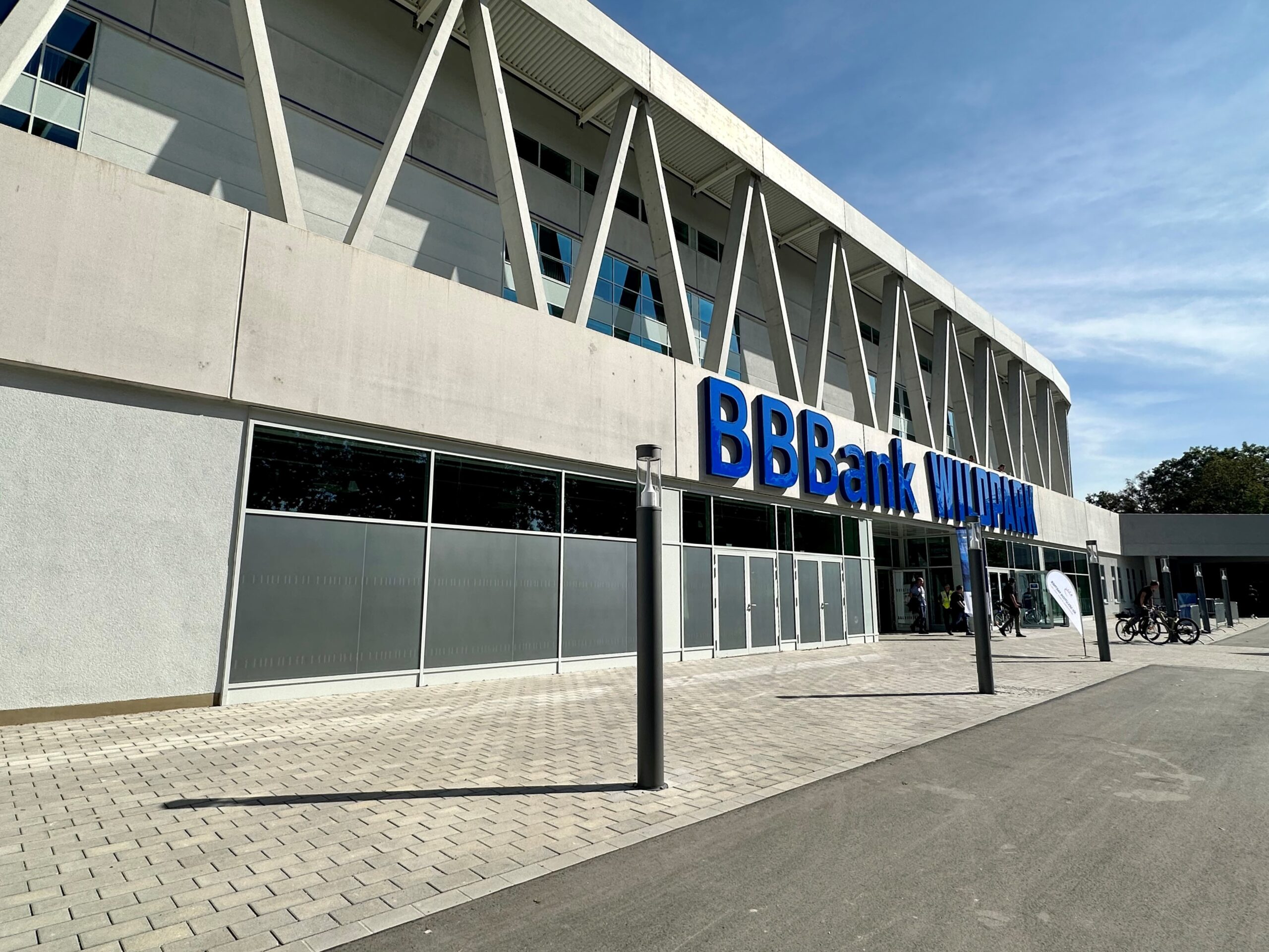 Im November: Karlsruher SC erhält neuen Rasen im BBBank Wildpark - meinKA