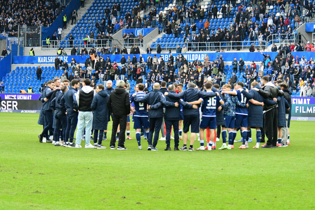 KSC feiert den ersten Heimsieg 2025: Hier kommen die Stimmen zum Spiel ...